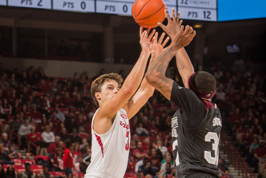 Hog Call From The #SplashZone | Arkansas Razorbacks