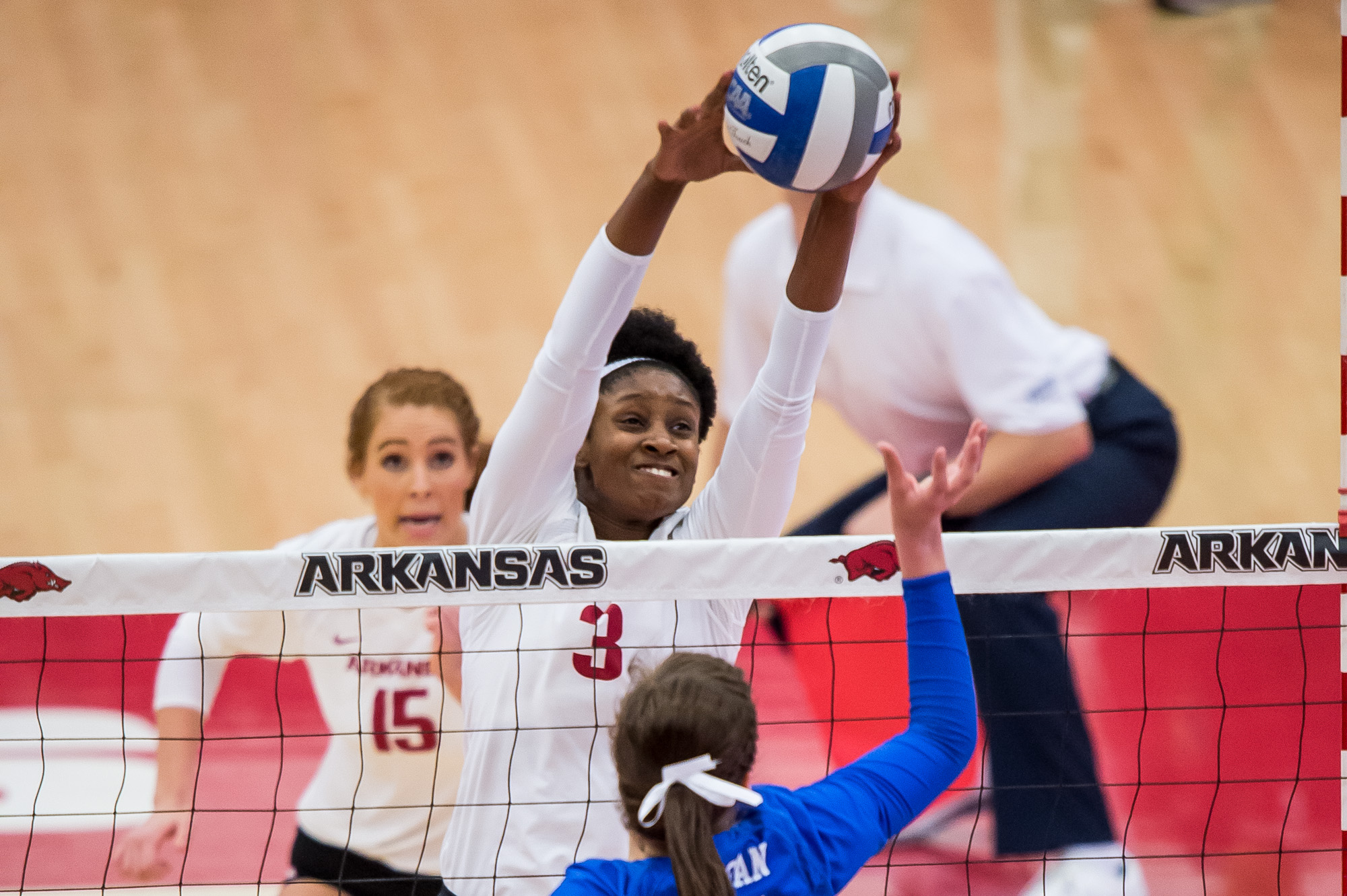Razorbacks Drop Midweek Match to Kentucky | Arkansas Razorbacks