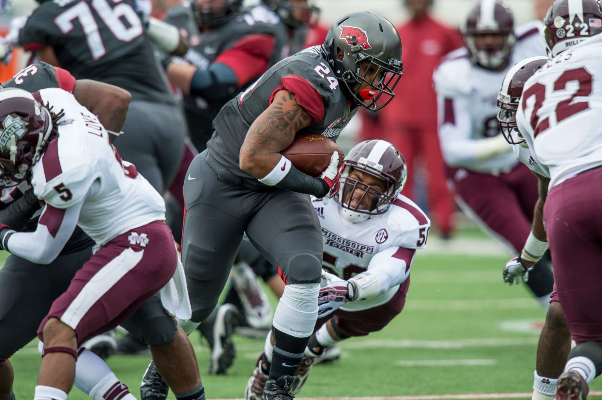 Hogs Wearing Rare Uniform Combination for Southwest Classic | Arkansas ...