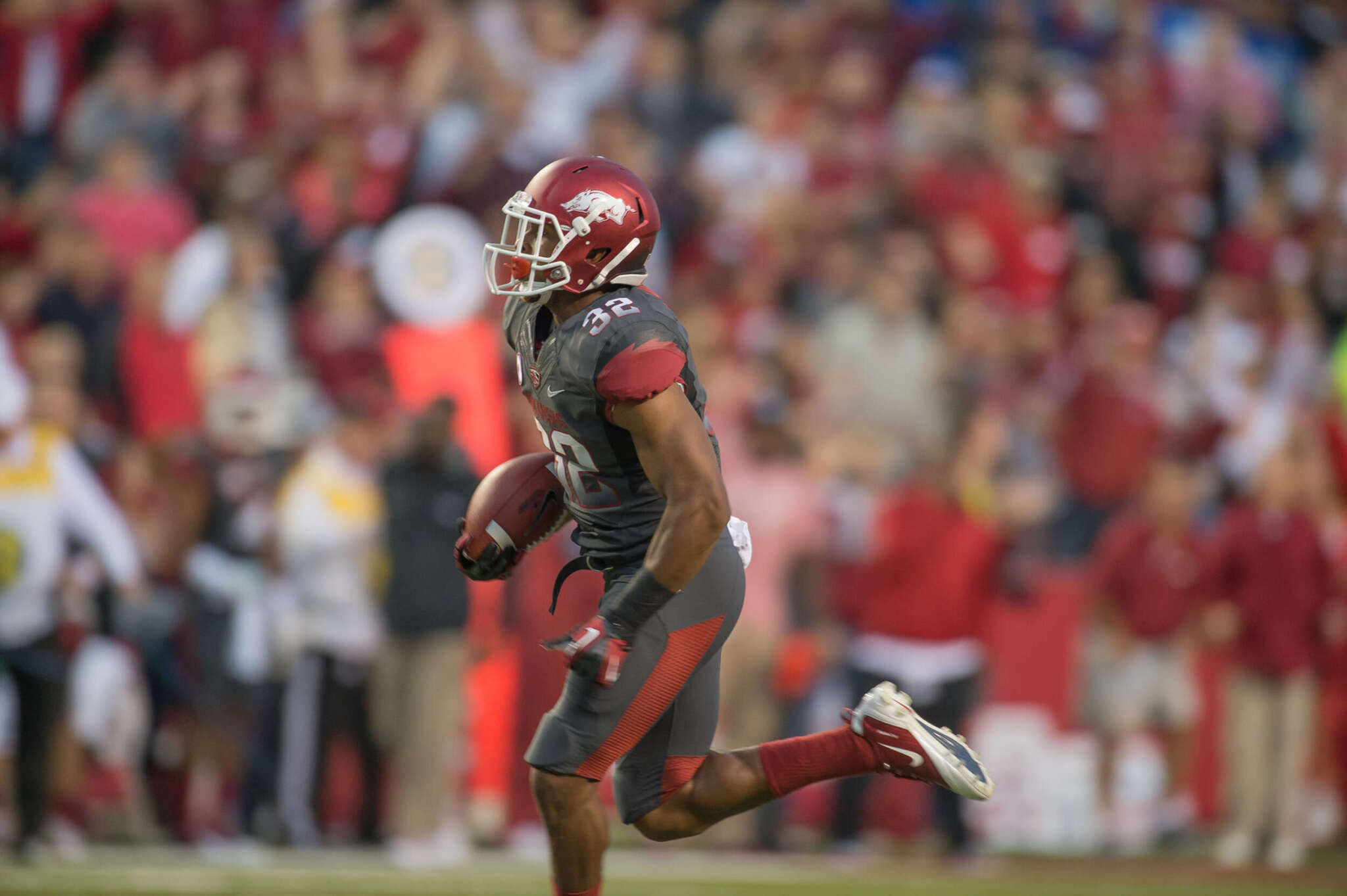 Hogs Wearing Rare Uniform Combination for Southwest Classic | Arkansas ...